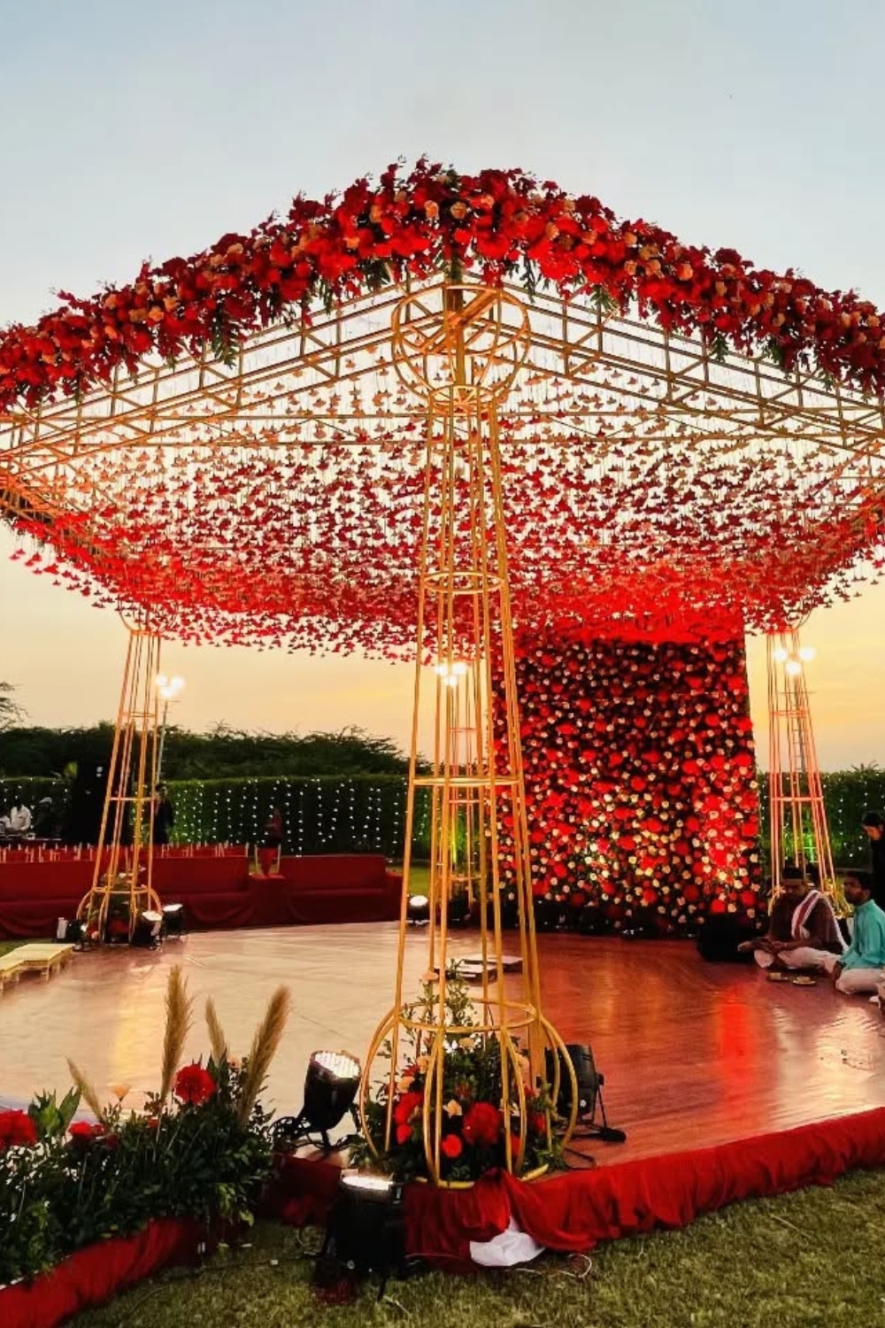 Red Weddings Are Passionate and Bold and These Ideas Show Exactly How ...