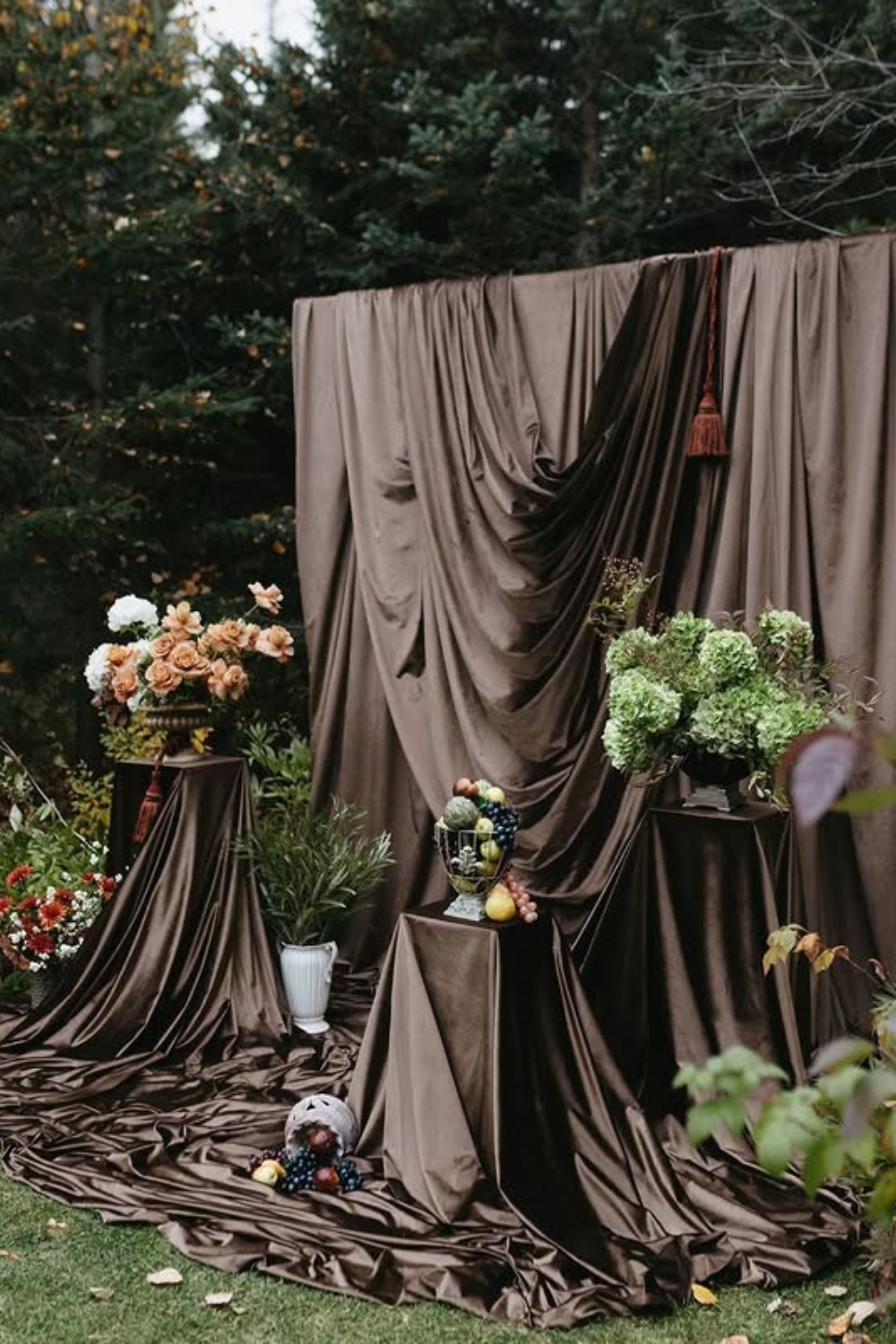 Brown Wedding Themes Are Having a Serious Glow Up and These Ideas Show ...